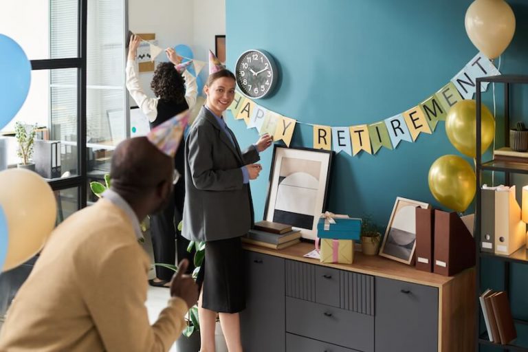 Retirement Party Ideas for a Coworker: Venues, Themes, & More